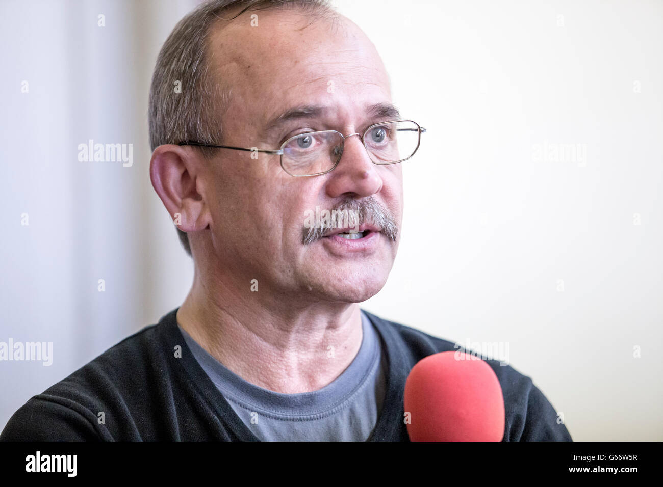 Wojciech Jagielski, acclaimed writer and war reporter lecture Stock ...