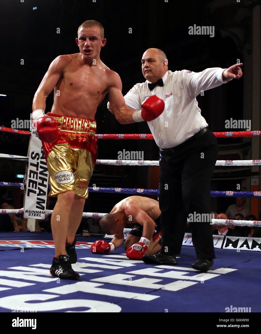 Boxing - Liverpool Olympia Stock Photo - Alamy