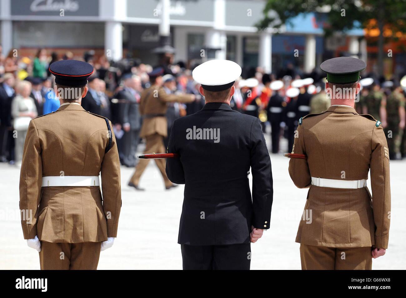 Members armed forces hi-res stock photography and images - Alamy