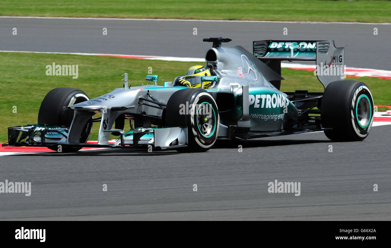 Formula one motor racing british gp practice hi-res stock photography ...