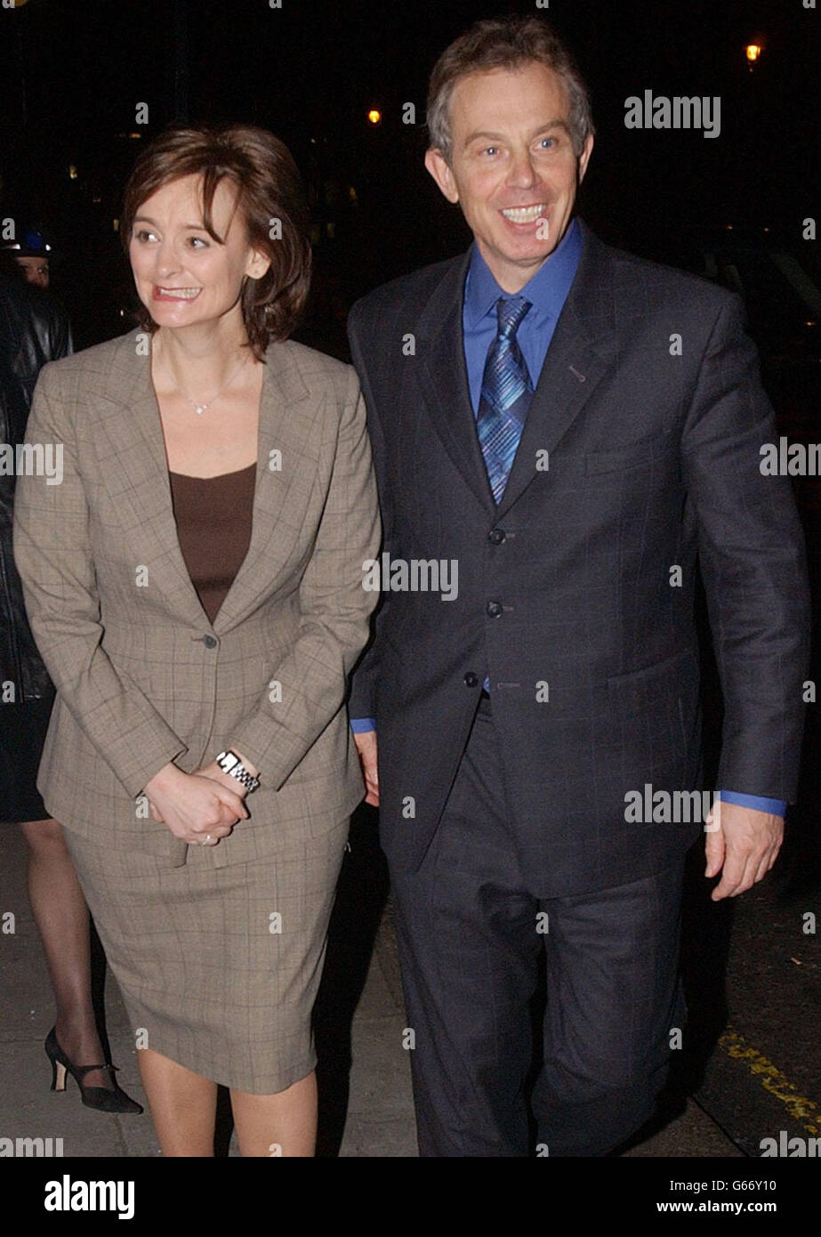 Outgoing sun editor david yelland hi-res stock photography and images ...