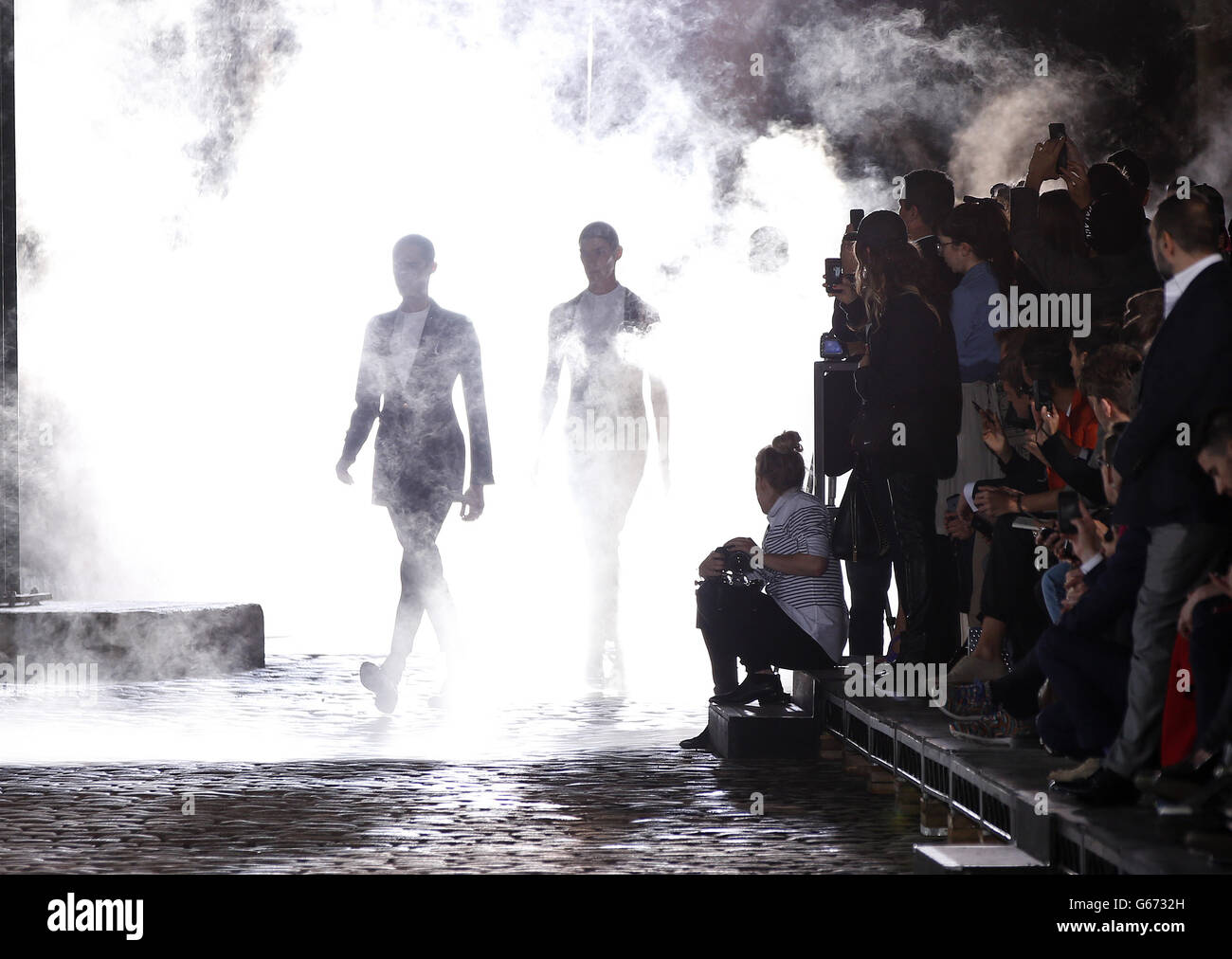 Alexander McQueen - Catwalk - London Collections: Men Stock Photo - Alamy