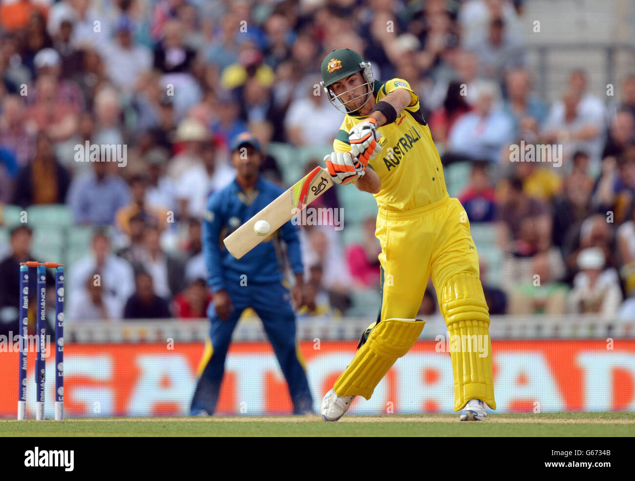 Glenn maxwell of australia bats hi-res stock photography and images - Alamy
