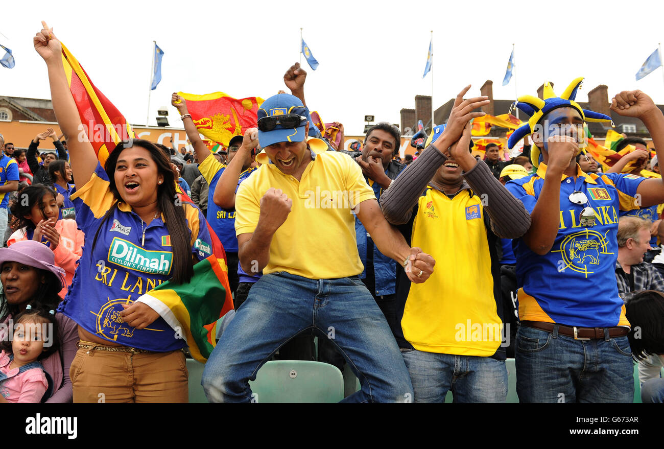 Sri lanka fans celebrate in stands hi-res stock photography and images ...