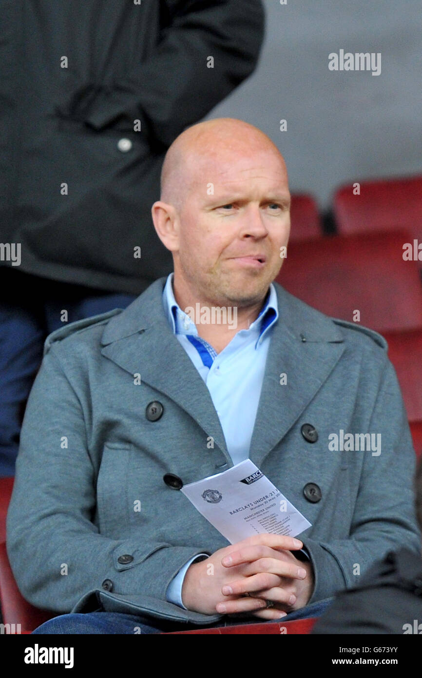 Manchester united henning berg hi-res stock photography and images - Alamy