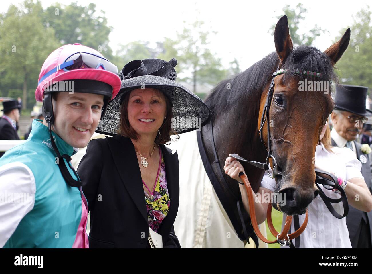 Jockey Tom Queally and trainer Lady Jane Cecil with Riposte after ...