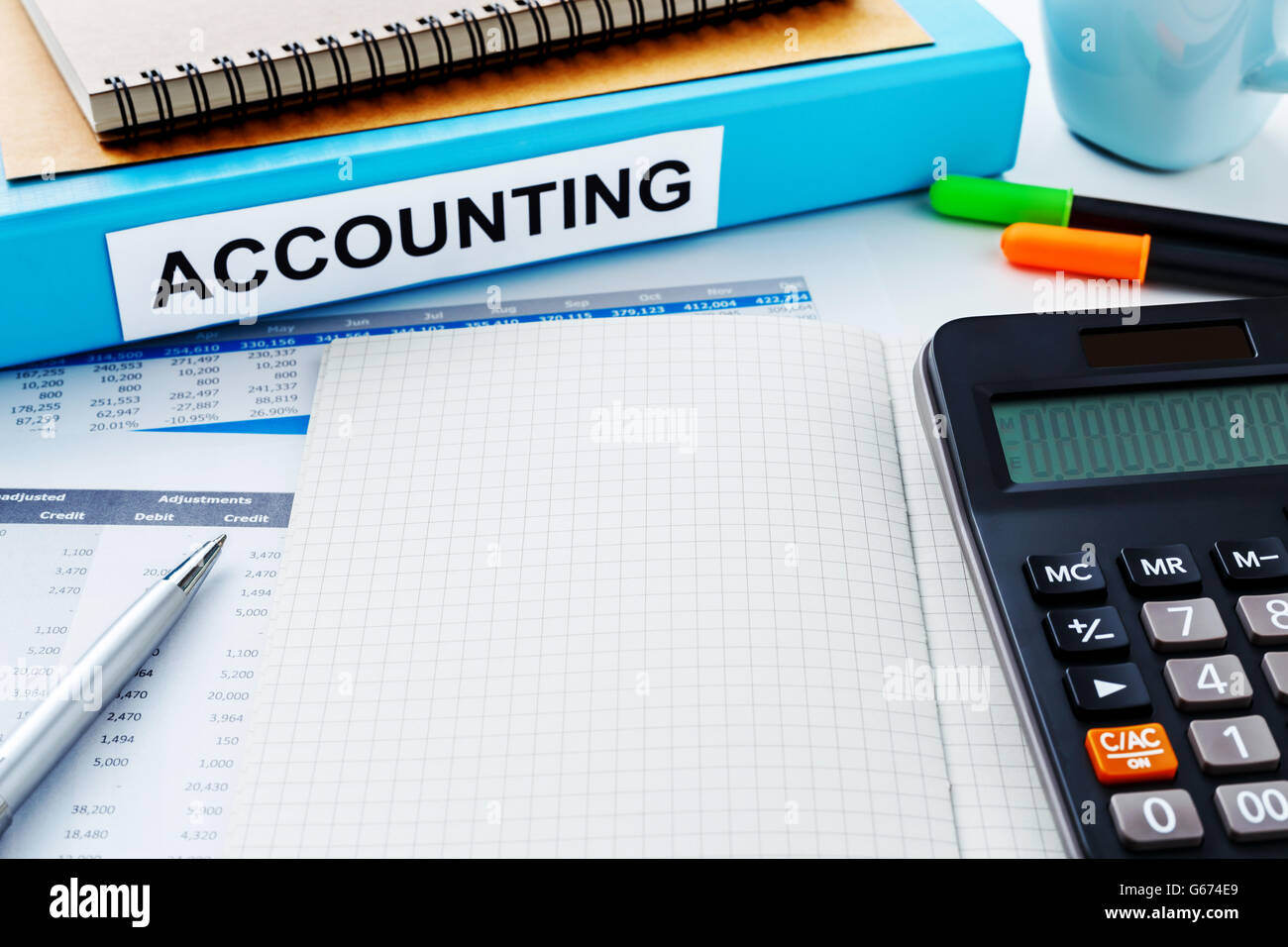 Accounting calculator hi-res stock photography and images - Alamy