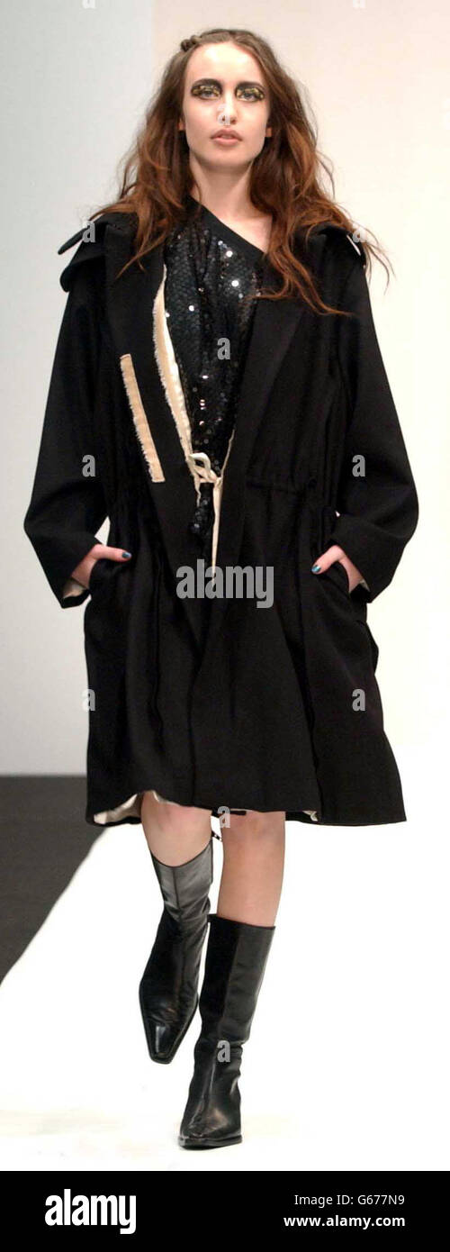 Model elizabeth jagger hi-res stock photography and images - Alamy