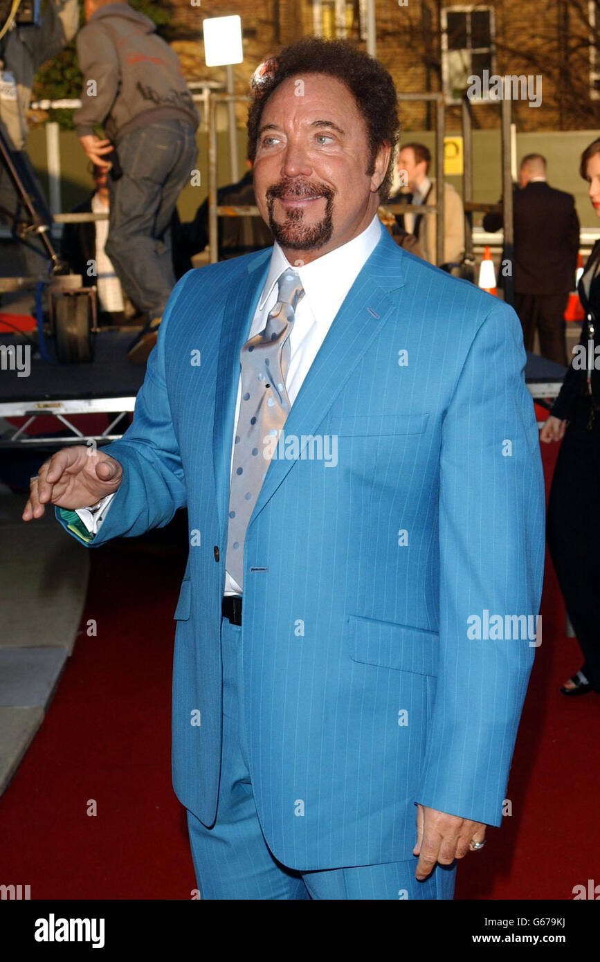 Singer tom jones arriving earls court hi-res stock photography and ...
