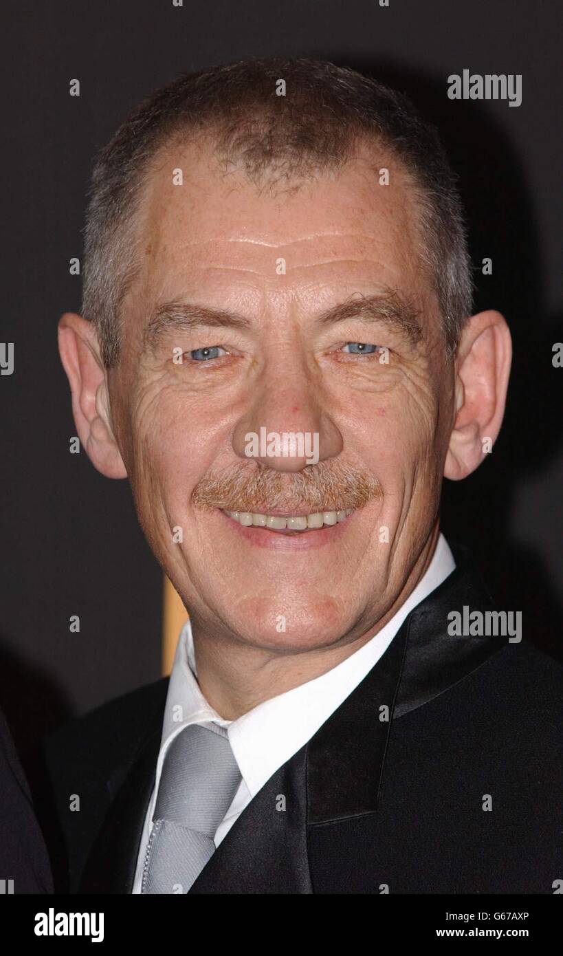 British actor sir ian mckellen hi-res stock photography and images - Alamy