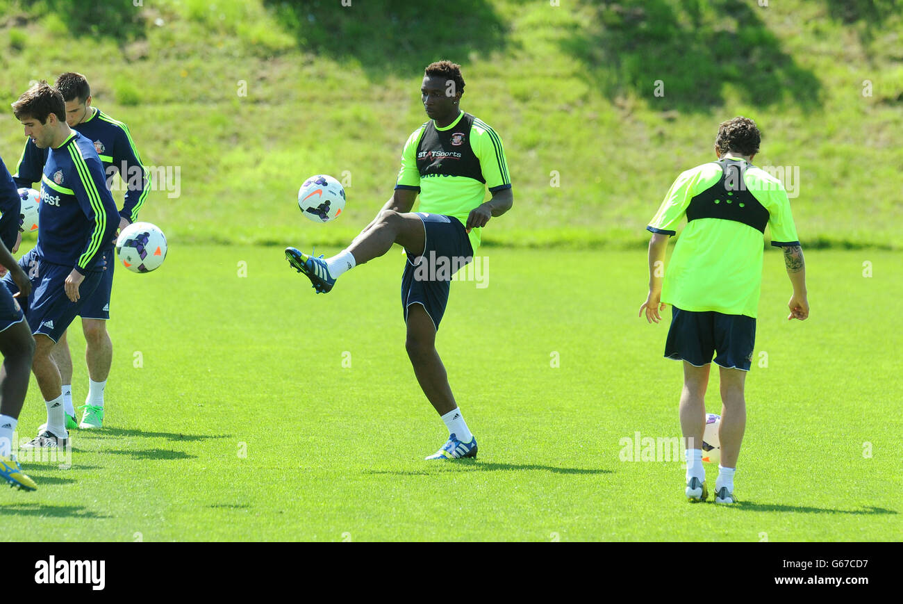 Soccer sunderland training academy of light hi-res stock photography ...