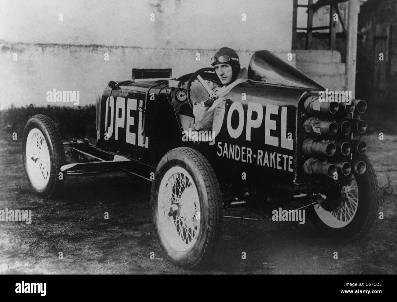 Technology in the car Black and White Stock Photos & Images - Alamy