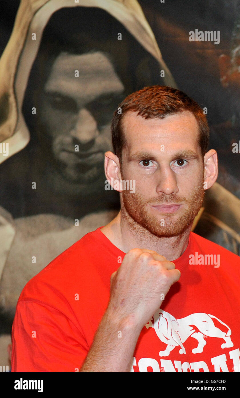 Boxing - Head To Head Press Conference - Radisson Blu Hotel Stock Photo ...