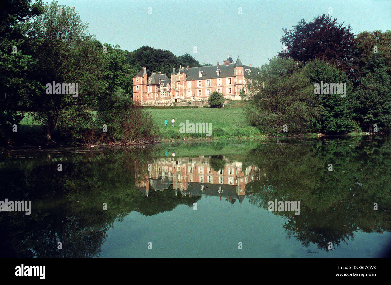 The 16th century Chateau Bellinglise at Elincourt Saint Marguerite ...