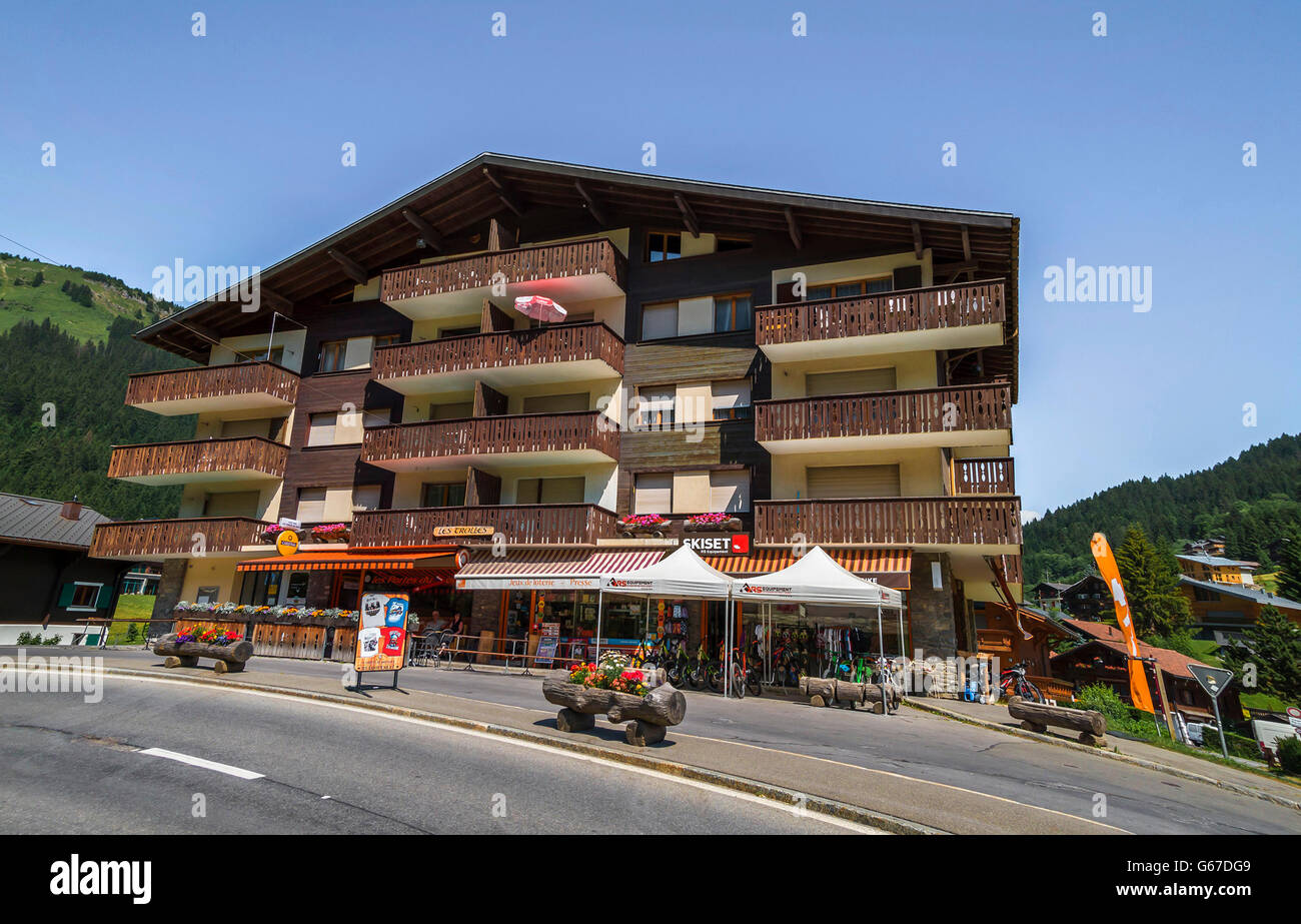 Morgins village ski resort hi-res stock photography and images - Alamy