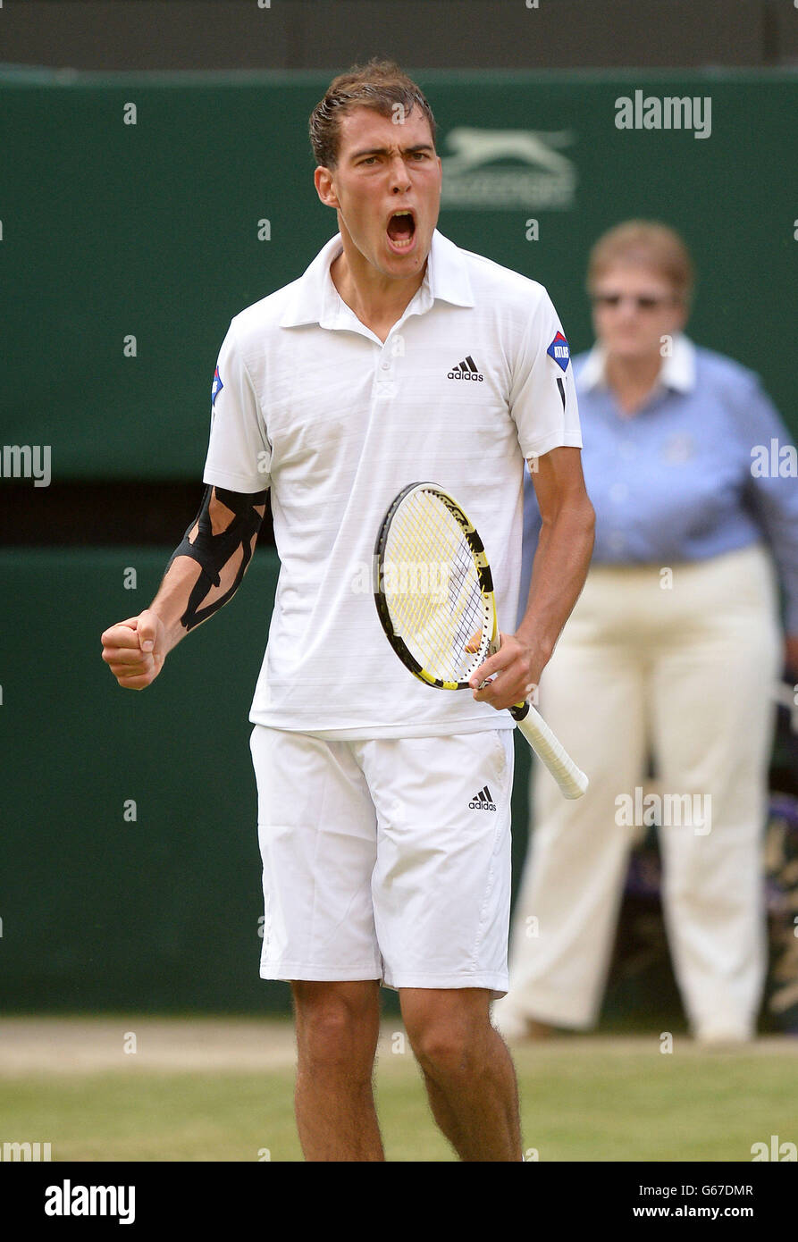 Poland's Jerzy Janowicz celebrates a first set point against Great ...