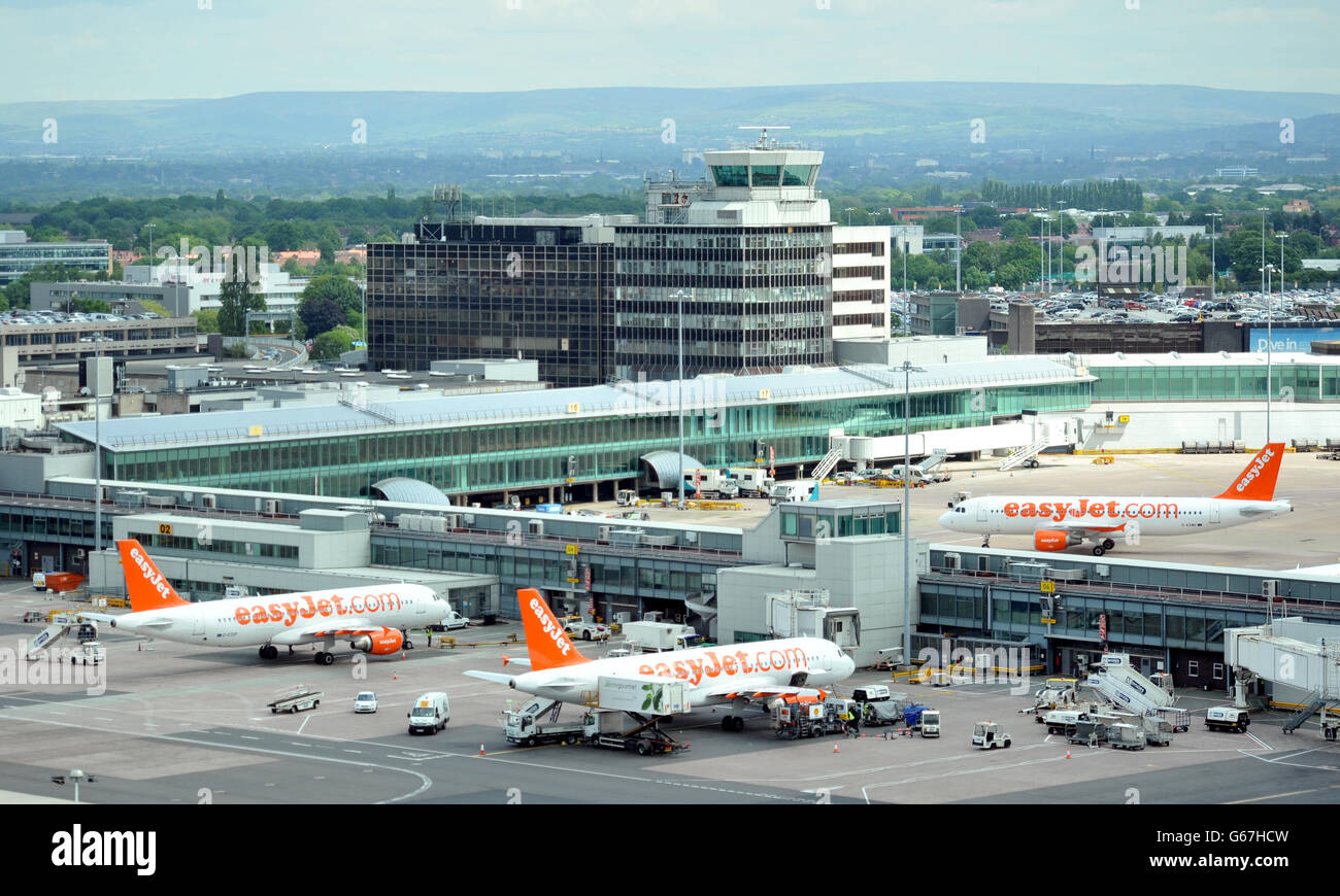 Manchester airports new control tower hi-res stock photography and ...