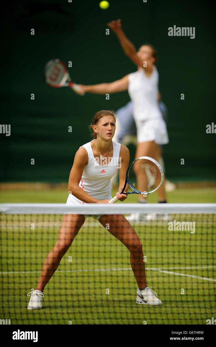 Great Britain's Samantha Murray (back) and Jade Windley in their ...
