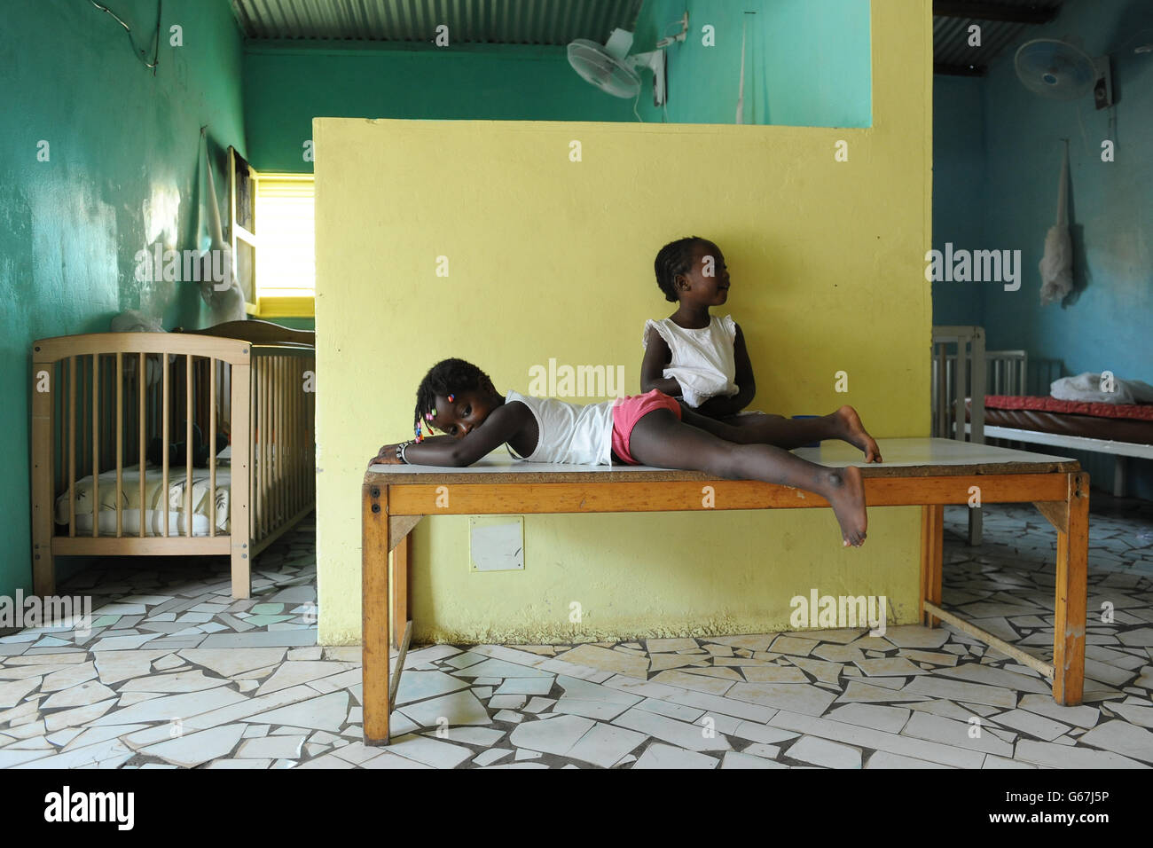 Nursey creche orphanage orphan africa child children High Resolution ...