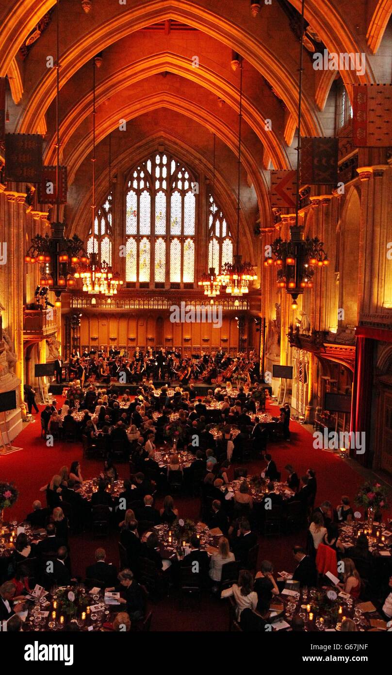 Medieval great hall hi-res stock photography and images - Alamy