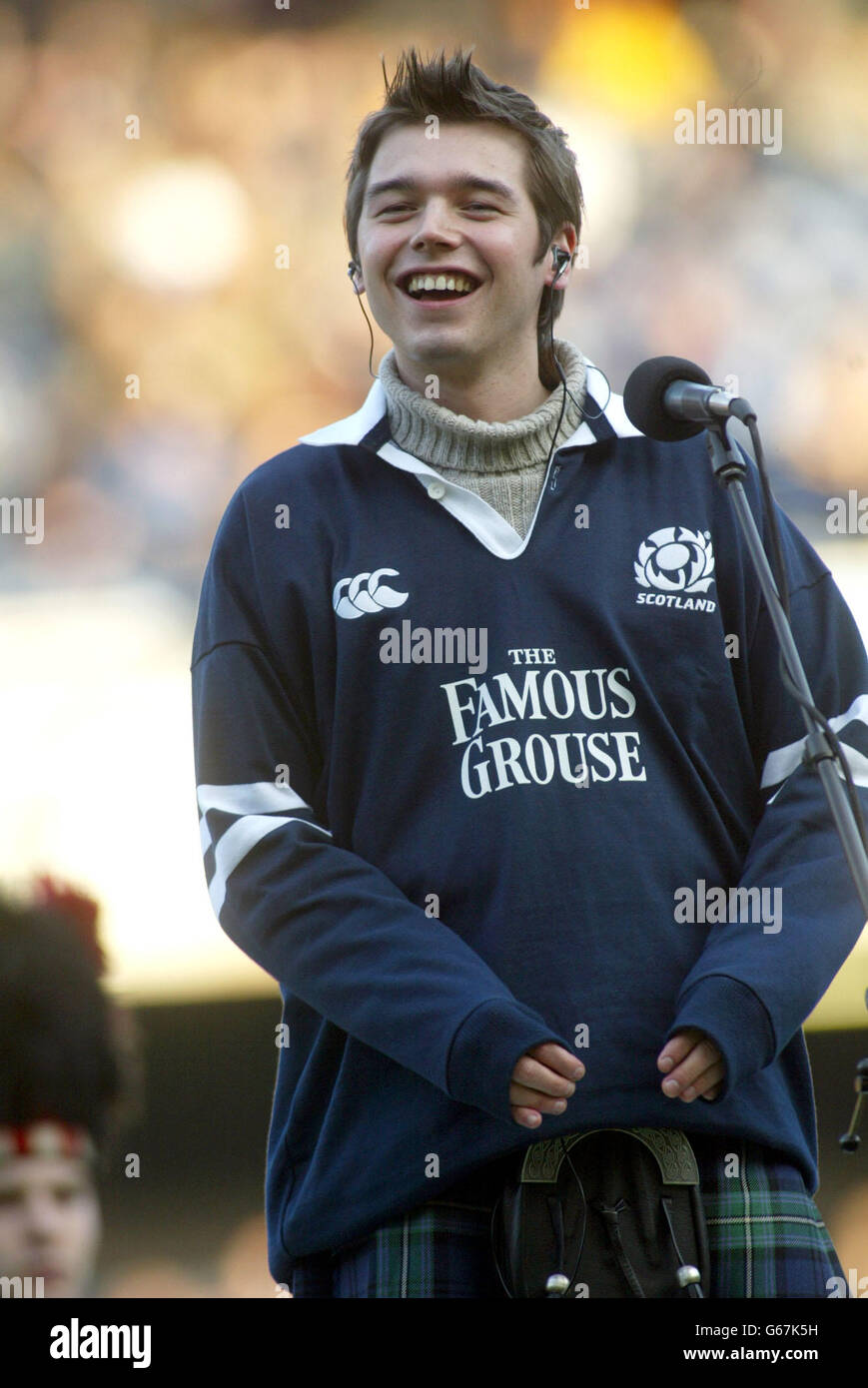 David sneddon fame academy winner hi-res stock photography and images ...