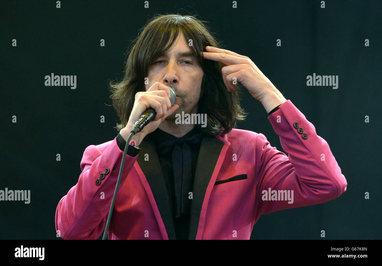 Primal scream glastonbury festival hi-res stock photography and images ...