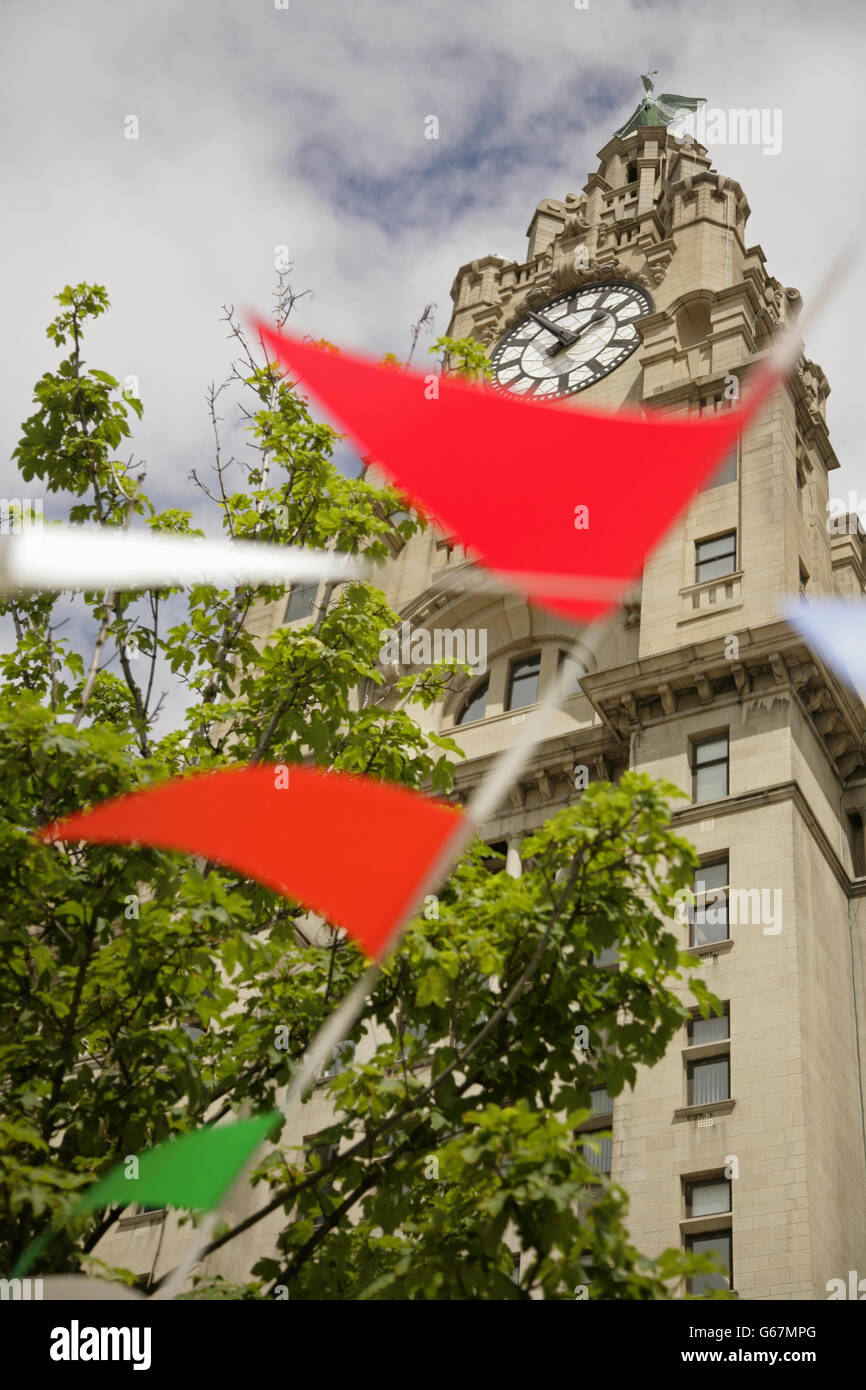 Red liverpool flag hi-res stock photography and images - Alamy