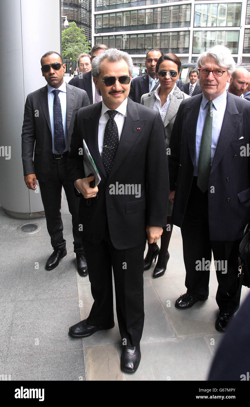 Princess Reem Alwaleed Bin Talal Shaking Arabia