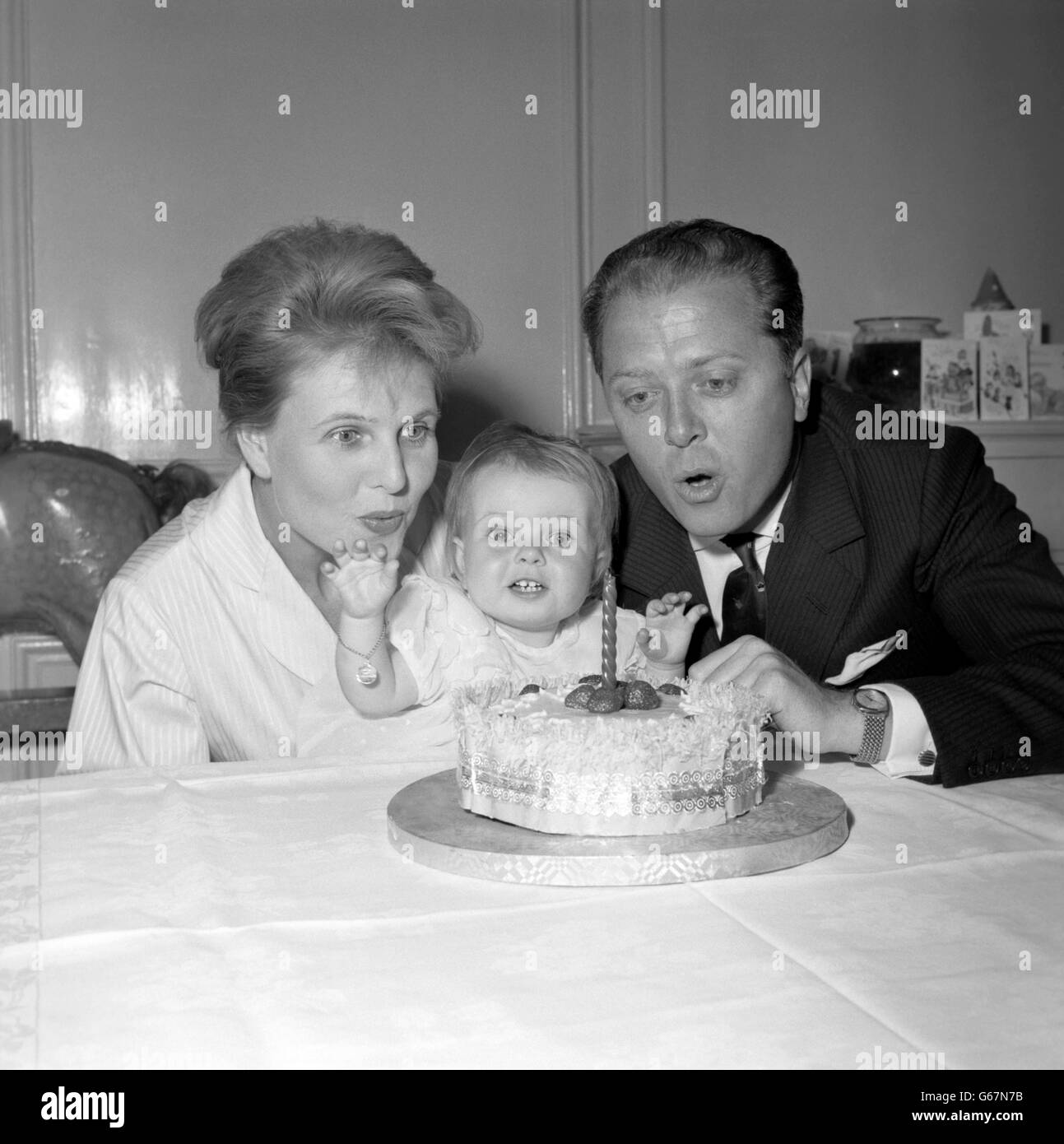 Sheila sim hi-res stock photography and images - Alamy