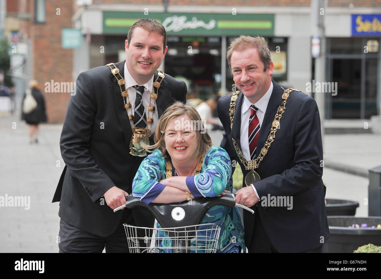 (From left to right) Dermot Looney, Oisin Quinn The Lord Mayor of ...