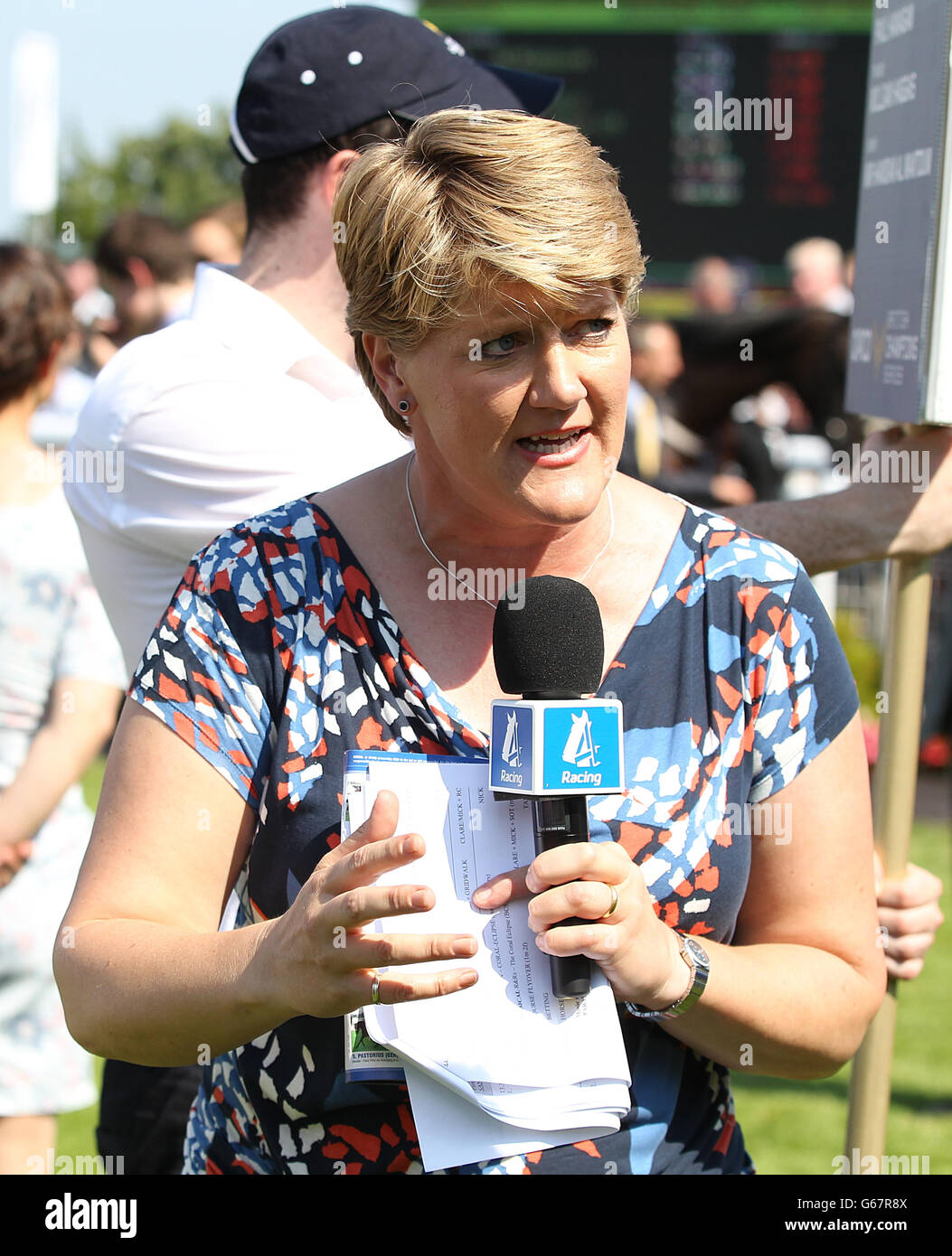 Channel four horse racing presenter hi-res stock photography and images ...
