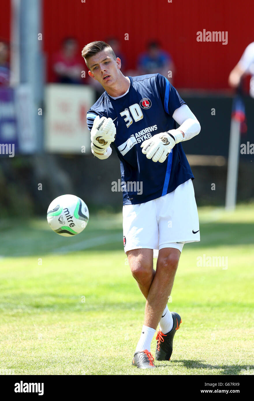 Nick pope soccer hi-res stock photography and images - Alamy