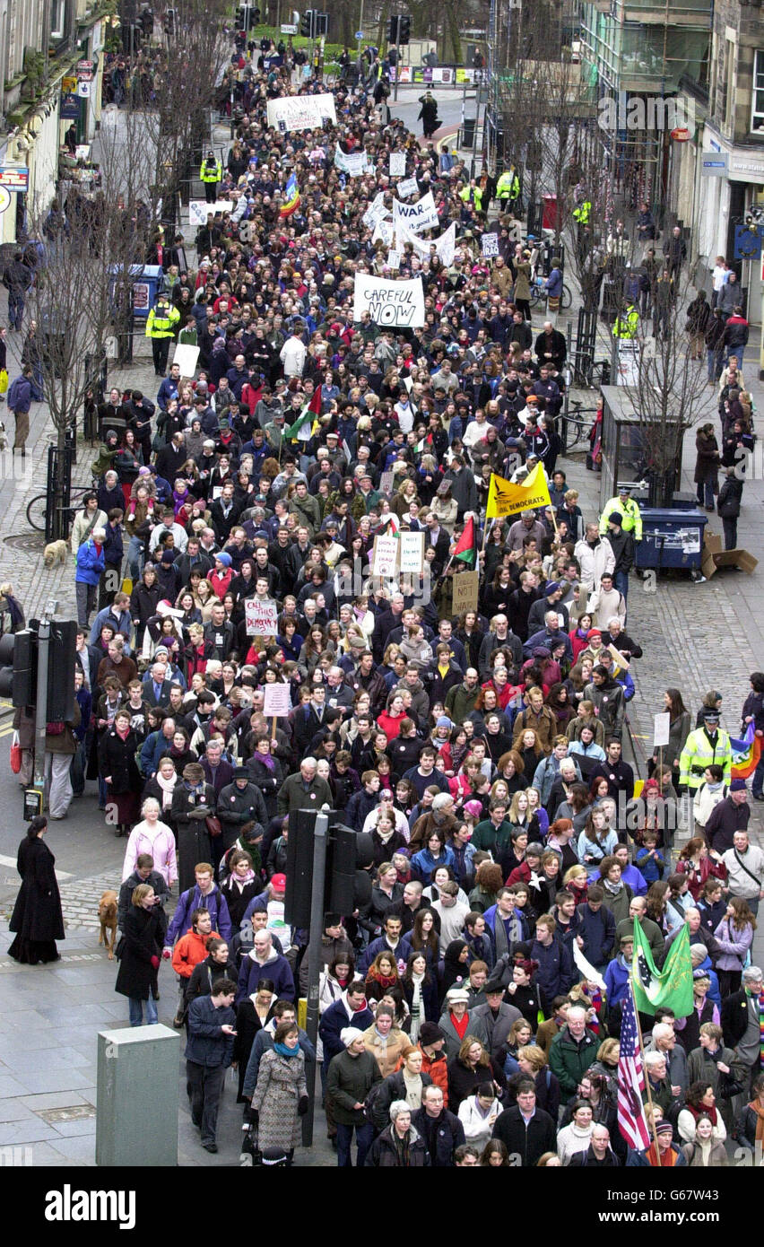 Anti War protest - Edinburgh Stock Photo - Alamy