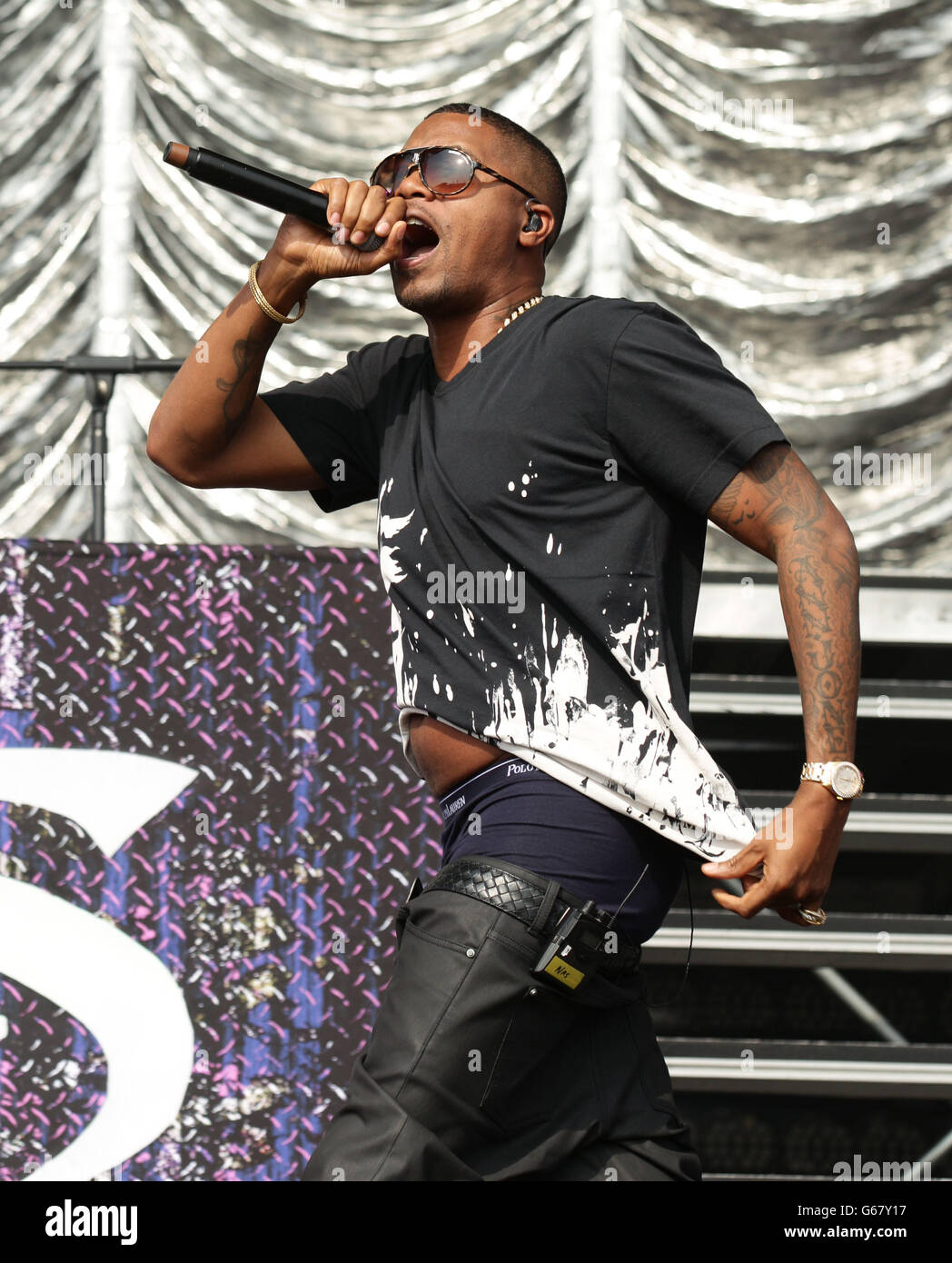 NAS performing on the Main Stage at the Yahoo! Wireless Festival, at ...