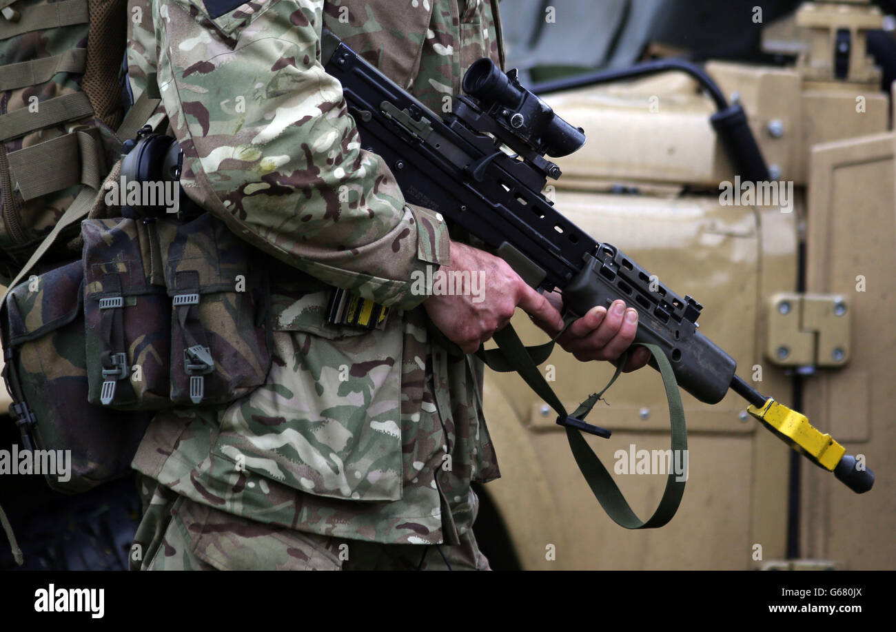 New benefits army reservists hi-res stock photography and images - Alamy
