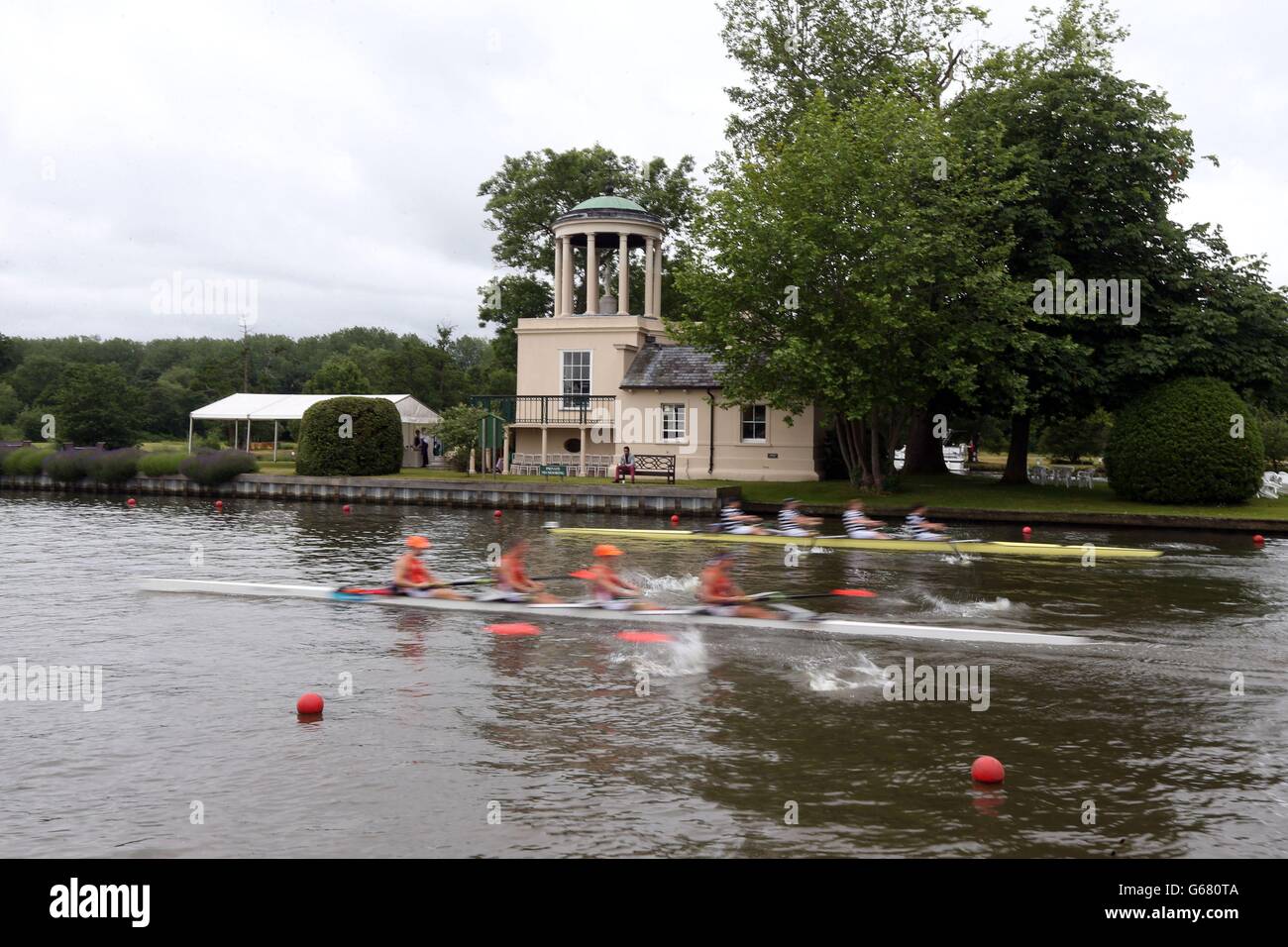 Henley island hi-res stock photography and images - Alamy