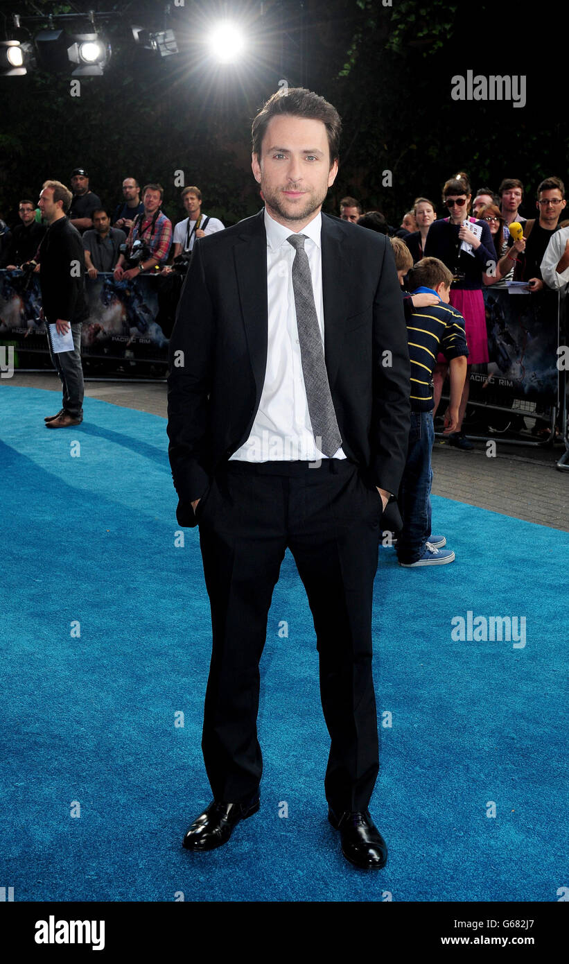 Charlie Day Pacific Rim Outfit