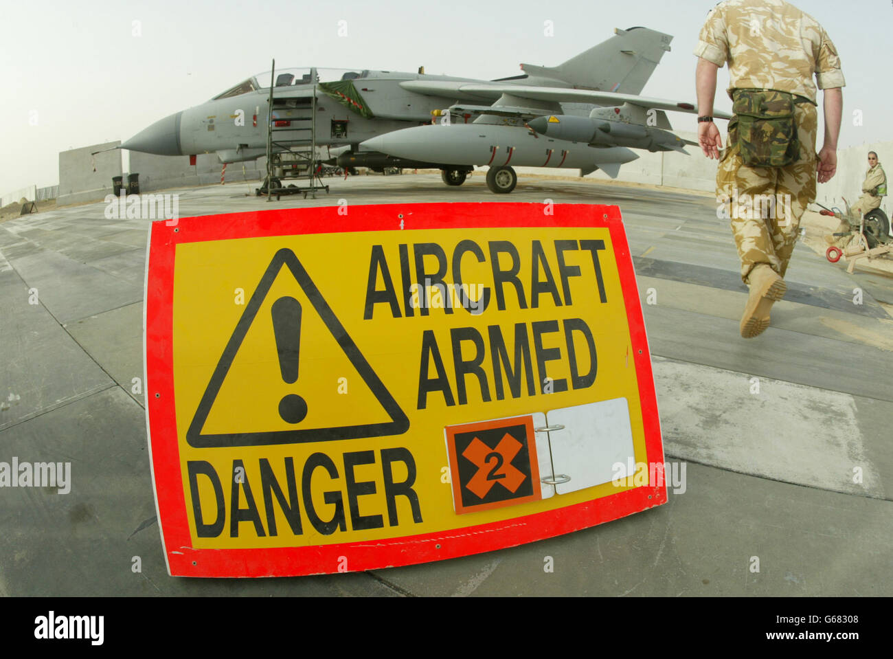 Royal Air Force ground crew Stock Photo - Alamy