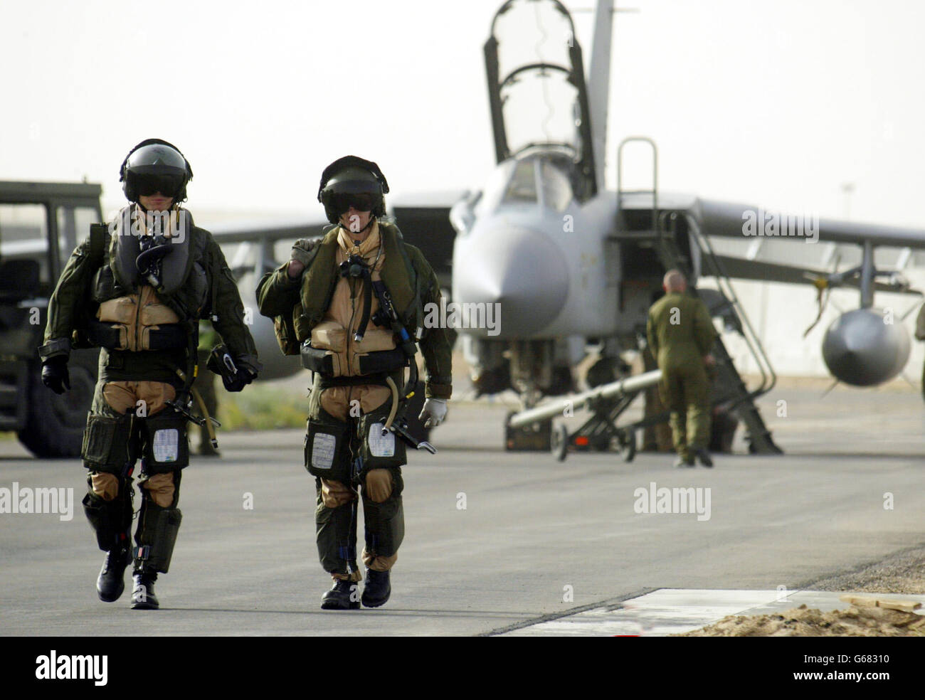 Royal Air Force air crew Stock Photo - Alamy