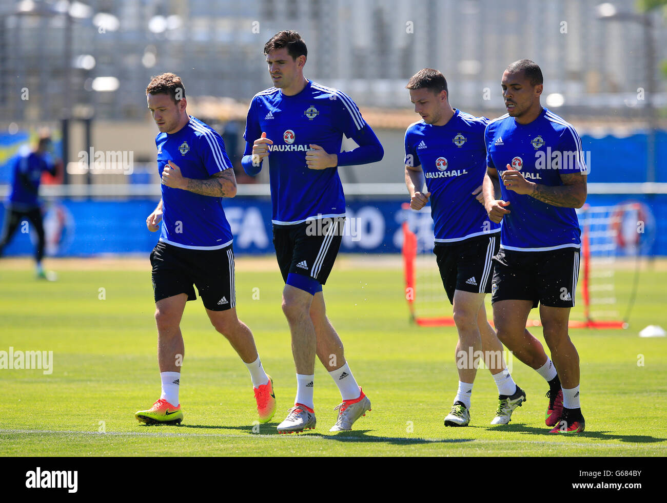 Kyle lafferty training for northern ireland hi-res stock photography ...