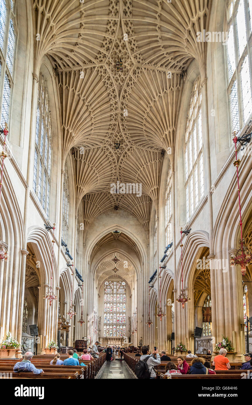 Bath cathedral interior hi-res stock photography and images - Alamy