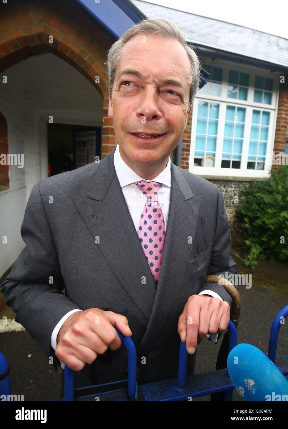 Ukip leader Nigel Farage arrives to cast his vote at Cudham Church of ...