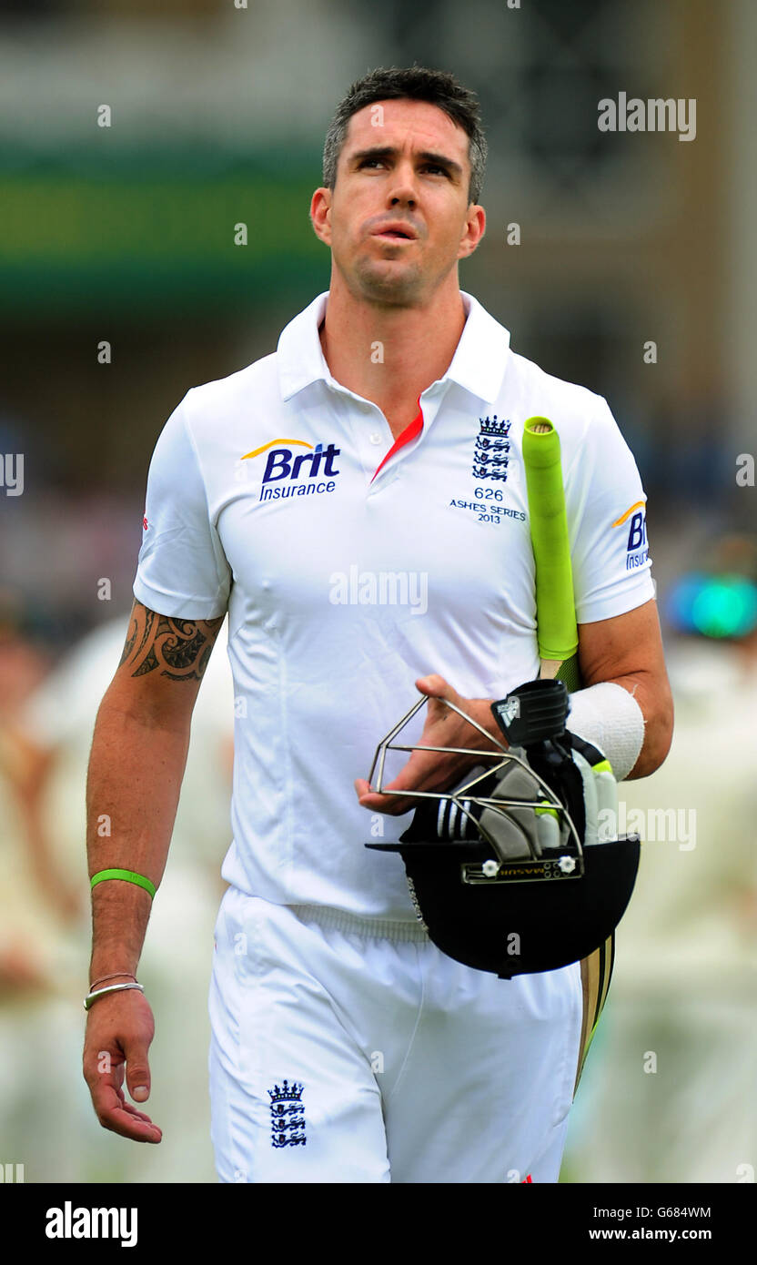 Kevin Pietersen after being bowled by Peter Siddle caught by Michael ...