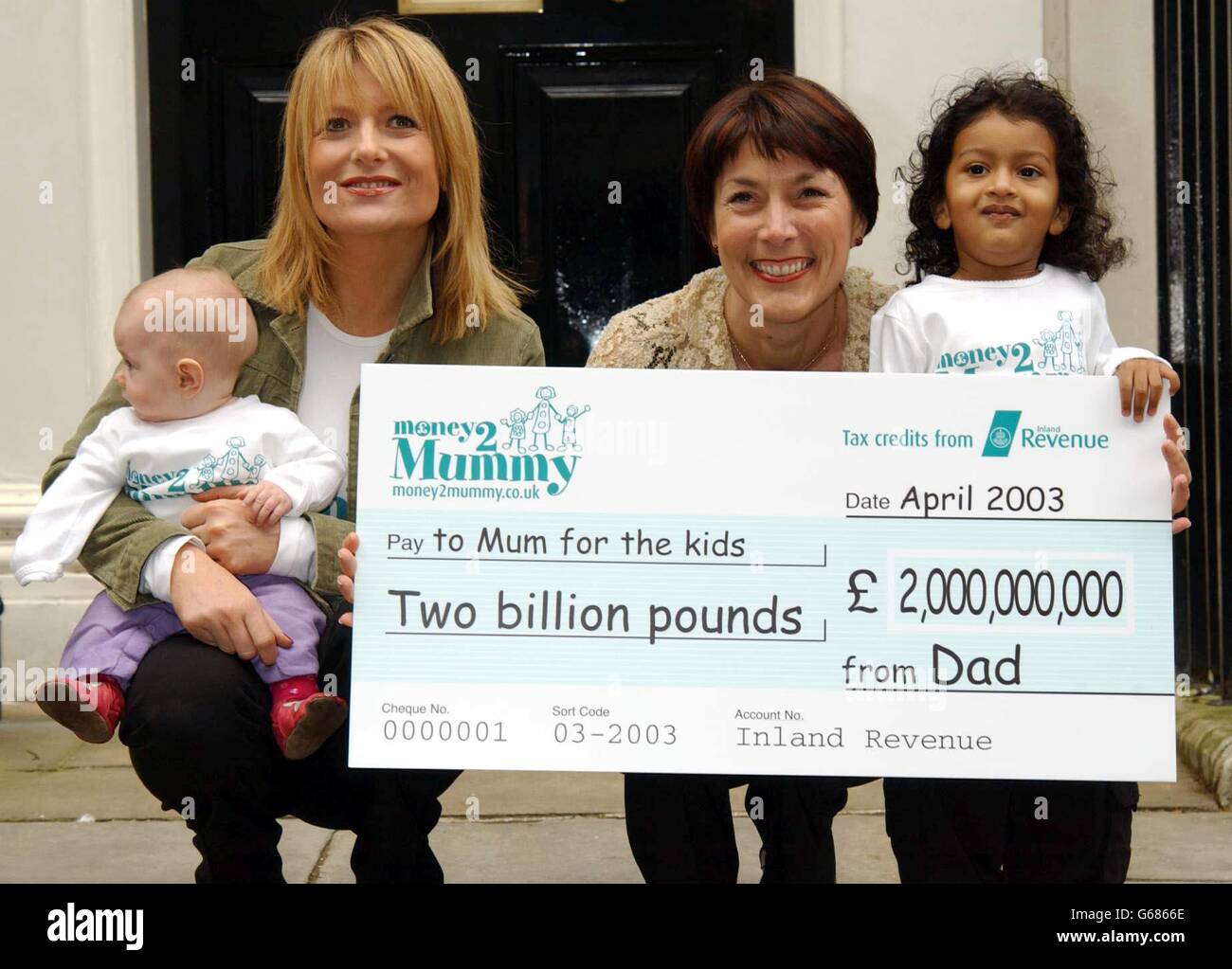 TV presenter Gaby Roslin (left) with Paymaster General Dawn Primarolo ...