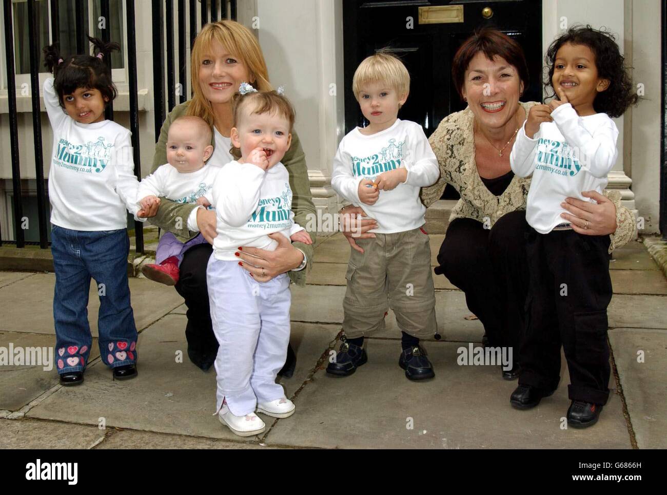TV presenter Gaby Roslin (left) with Paymaster General Dawn Primarolo ...