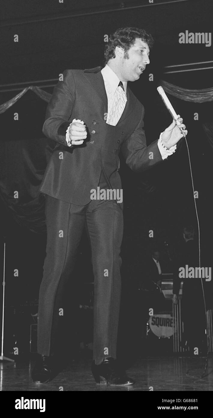 Tom jones music Black and White Stock Photos & Images - Alamy