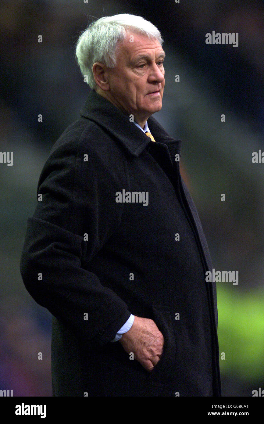Newcastle united football manager sir bobby robson hi-res stock ...