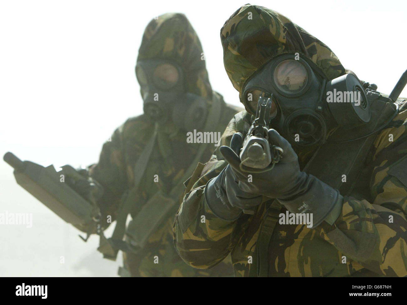 British armed forces gas mask hi-res stock photography and images - Alamy