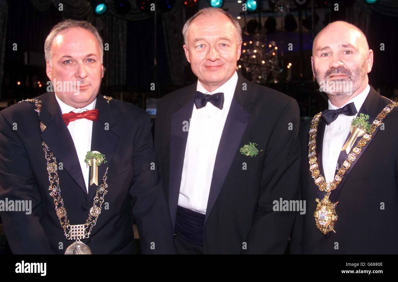 Mayor of London Ken Livingstone (centre) after signing a historic ...
