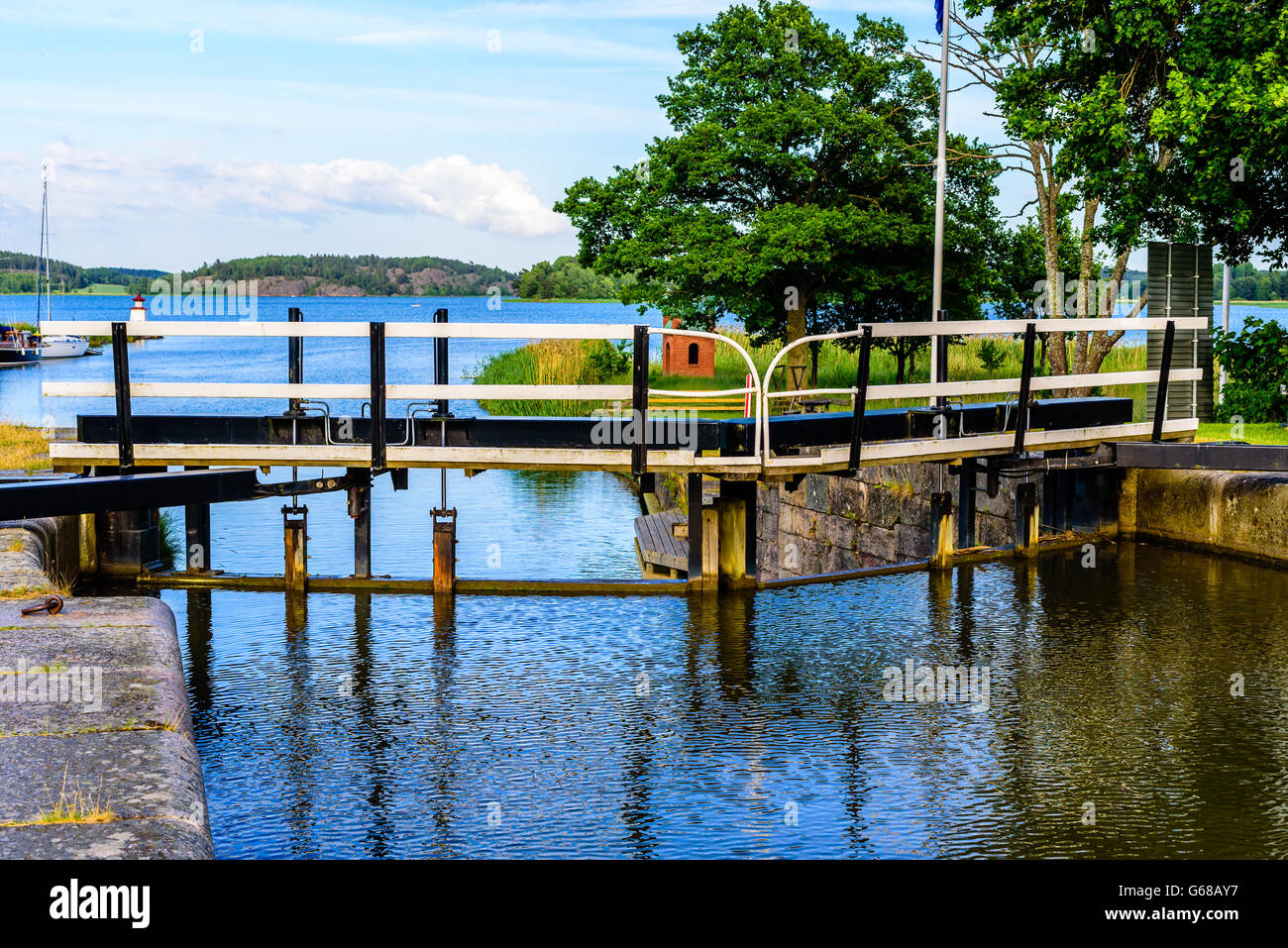 Closed behind gate hi-res stock photography and images - Alamy